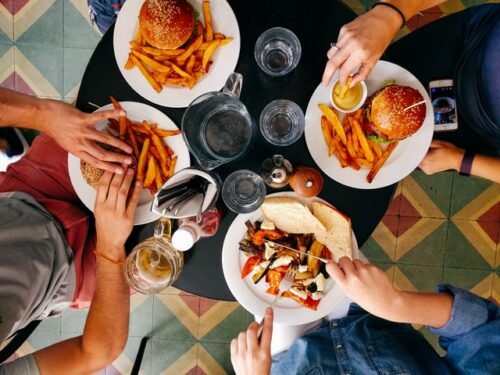 Restaurant or Cafe: Differences and What to Choose - HICAPS